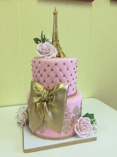 pink Paris cake with flowe... by Courtnibrown17 | BeFunky Photo Editor