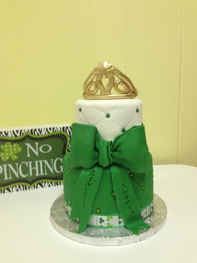 princess crown and bow cake by Courtnibrown17 | BeFunky Photo Editor