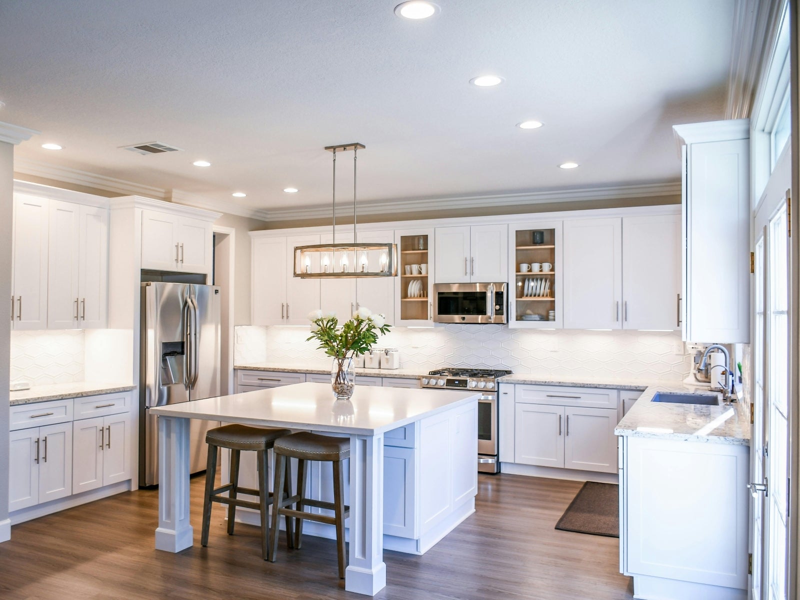 Get More Bookings on VRBO: How to Take and Edit Standout Photos | Learn ...