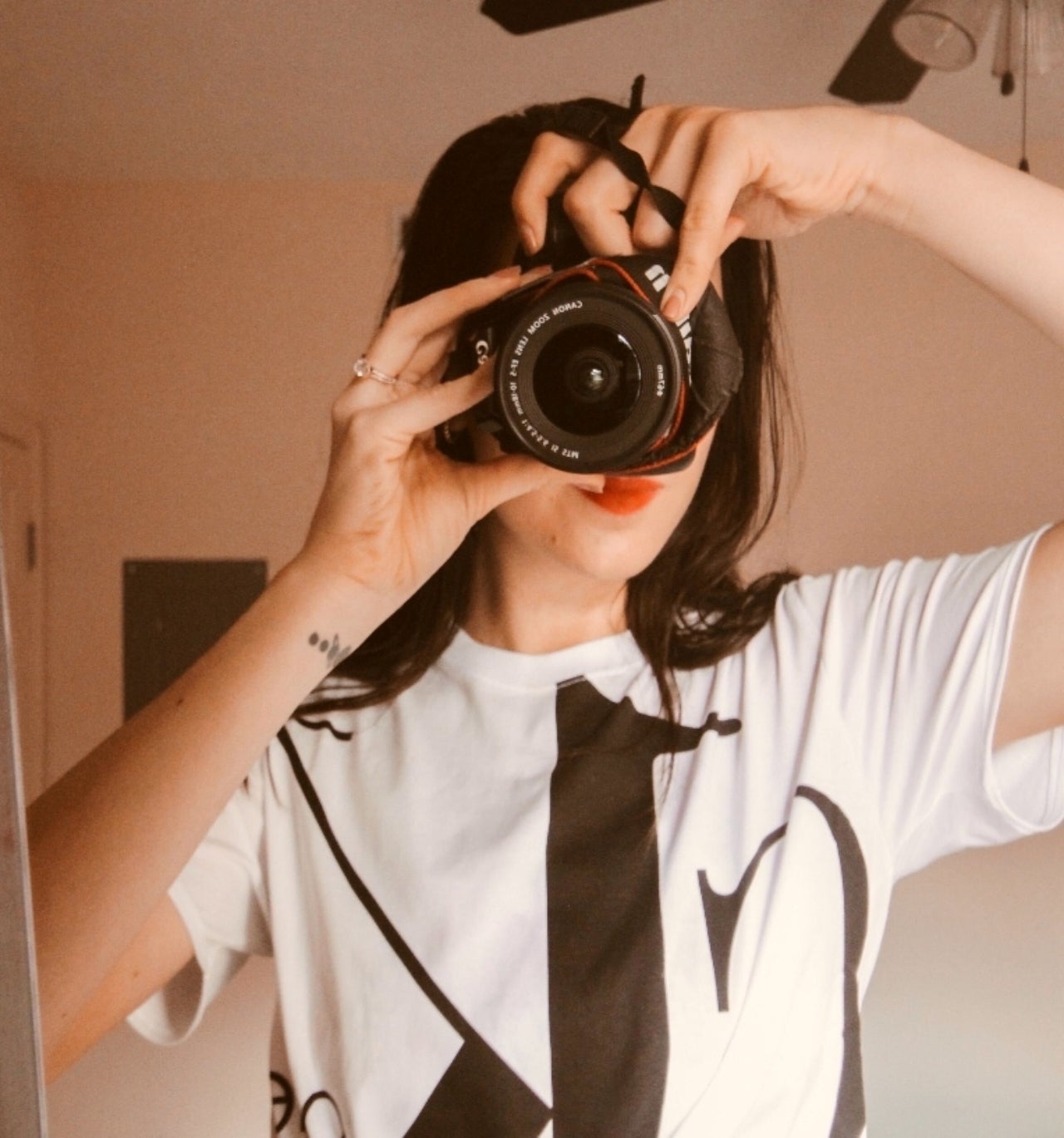 6 Ways to Amp Up Your Mirror Selfies | Learn BeFunky