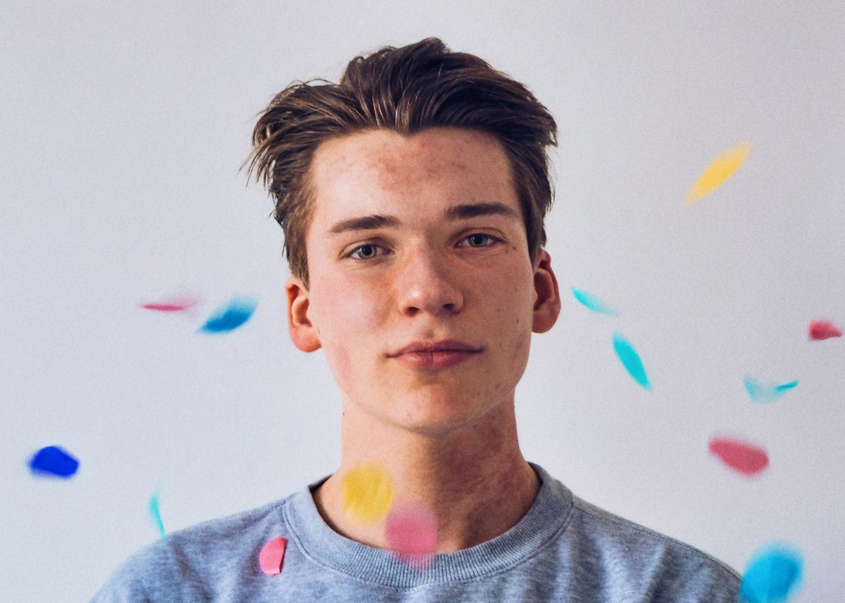 How to Take and Edit a LinkedIn Profile Picture | Learn BeFunky