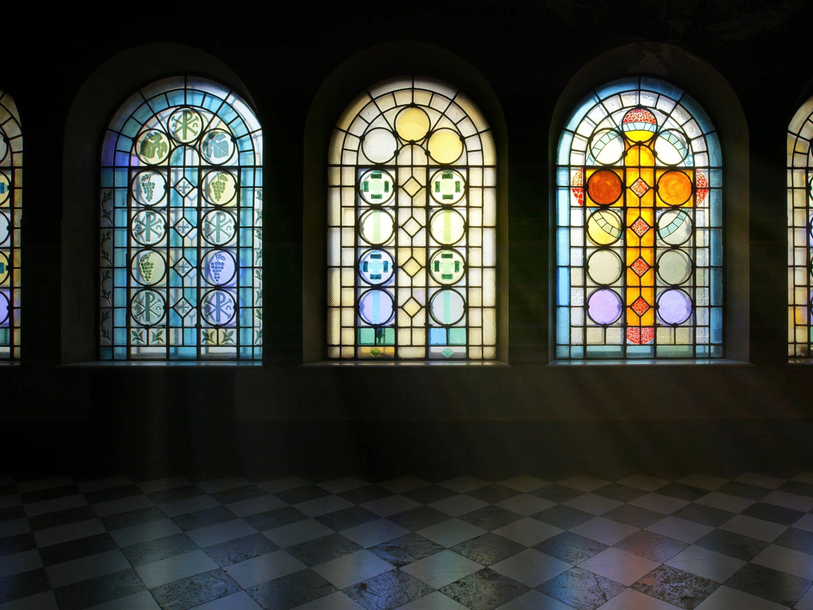 Introducing the New Color Bleed and Volume Light Effects | Learn BeFunky