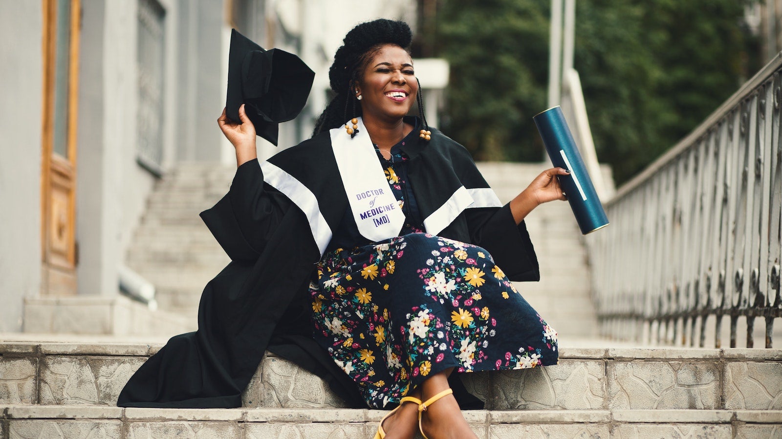 8 Creative Ideas for Your Graduation Photoshoot | Learn BeFunky