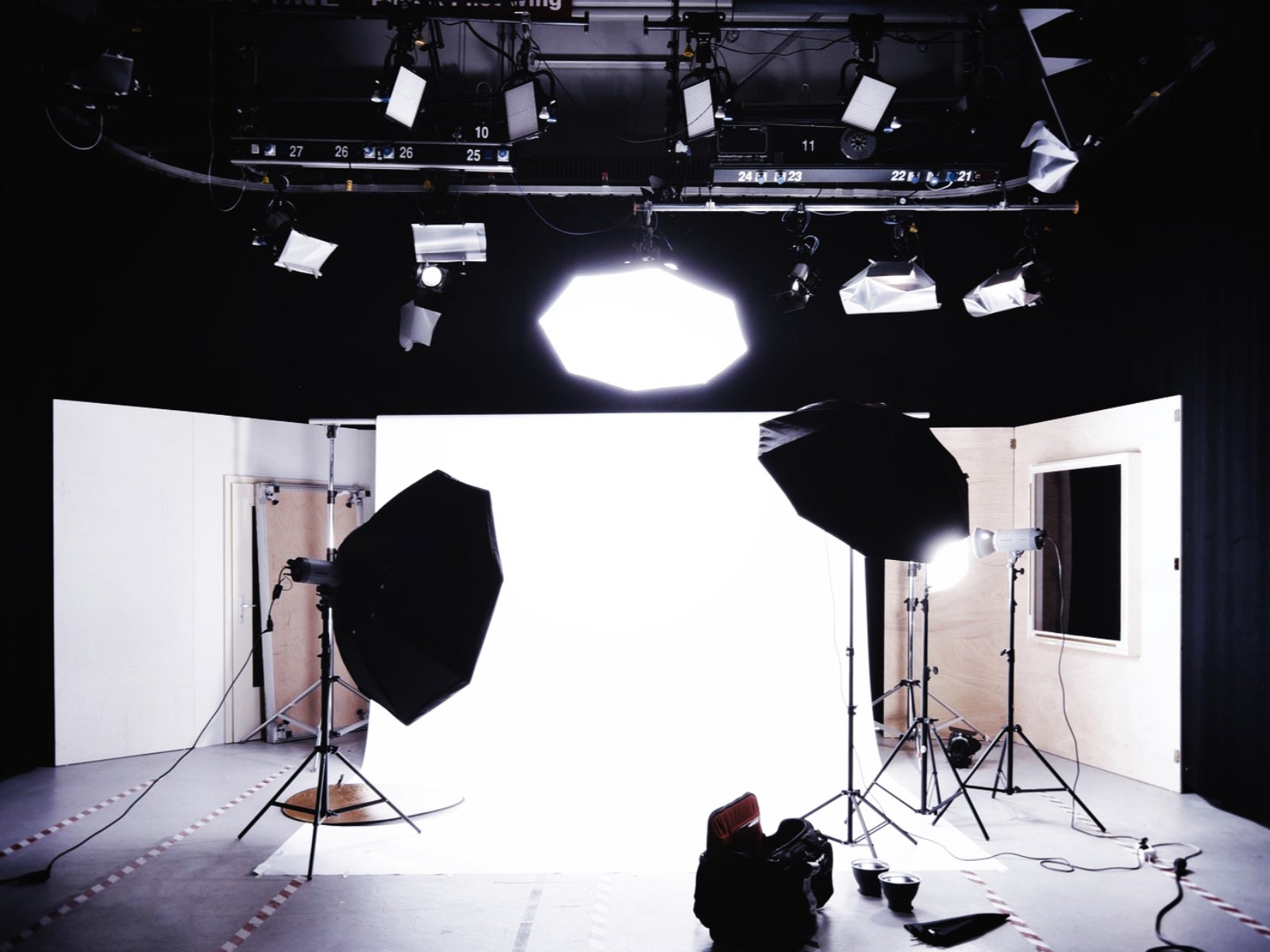 Replicate Fill Light in Photos – No Expensive Lighting Equipment ...