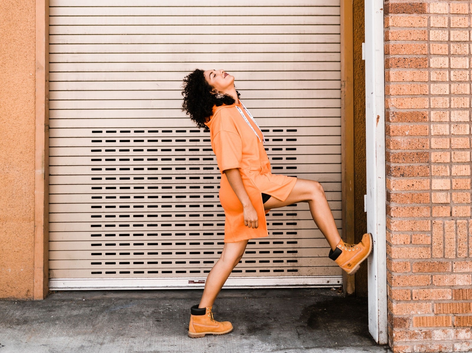 How to Remove an Unwanted Object From Your Photo With the Clone Tool | Learn BeFunky