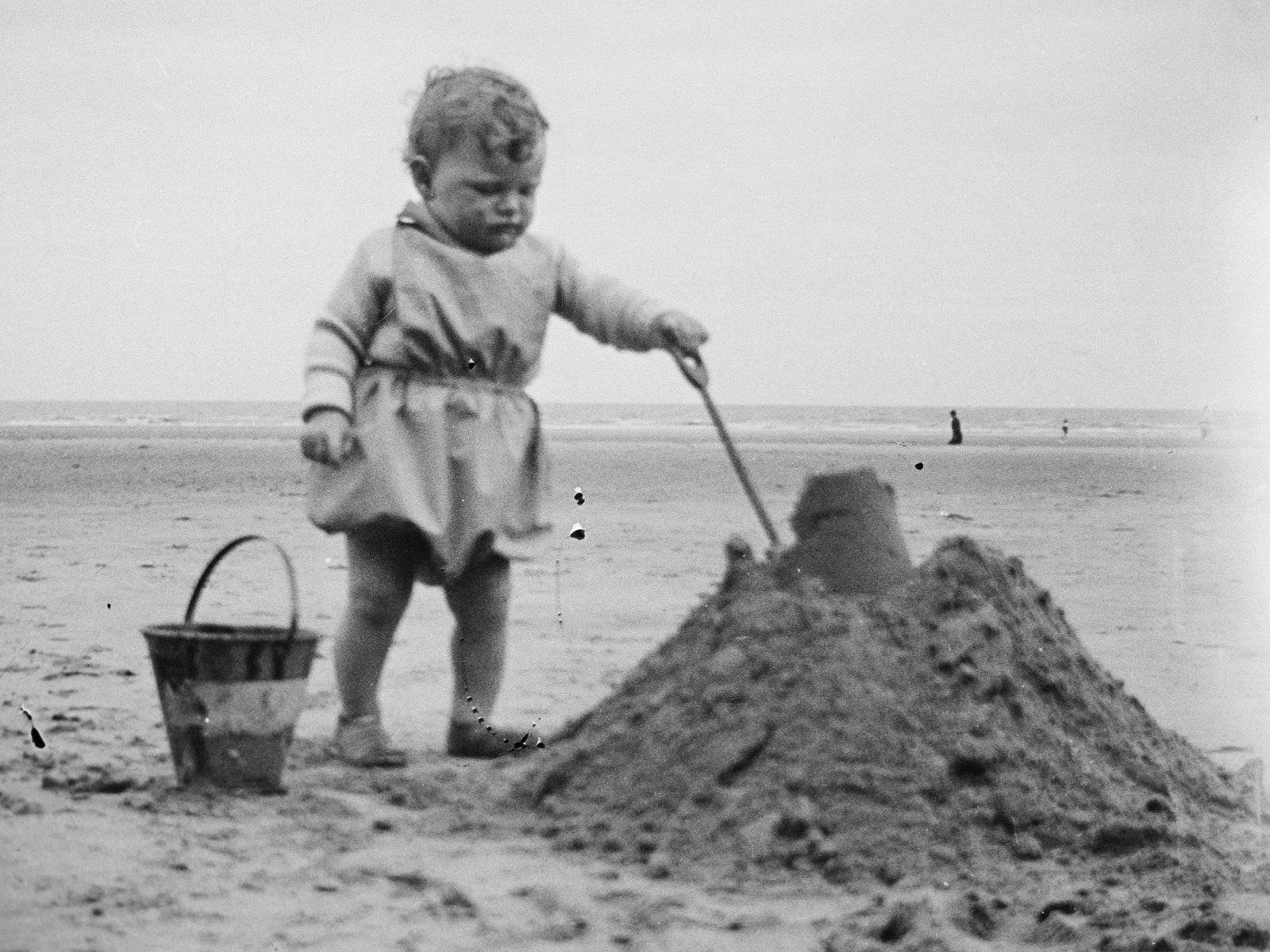 How to Digitally Clean Old Photos | Learn BeFunky