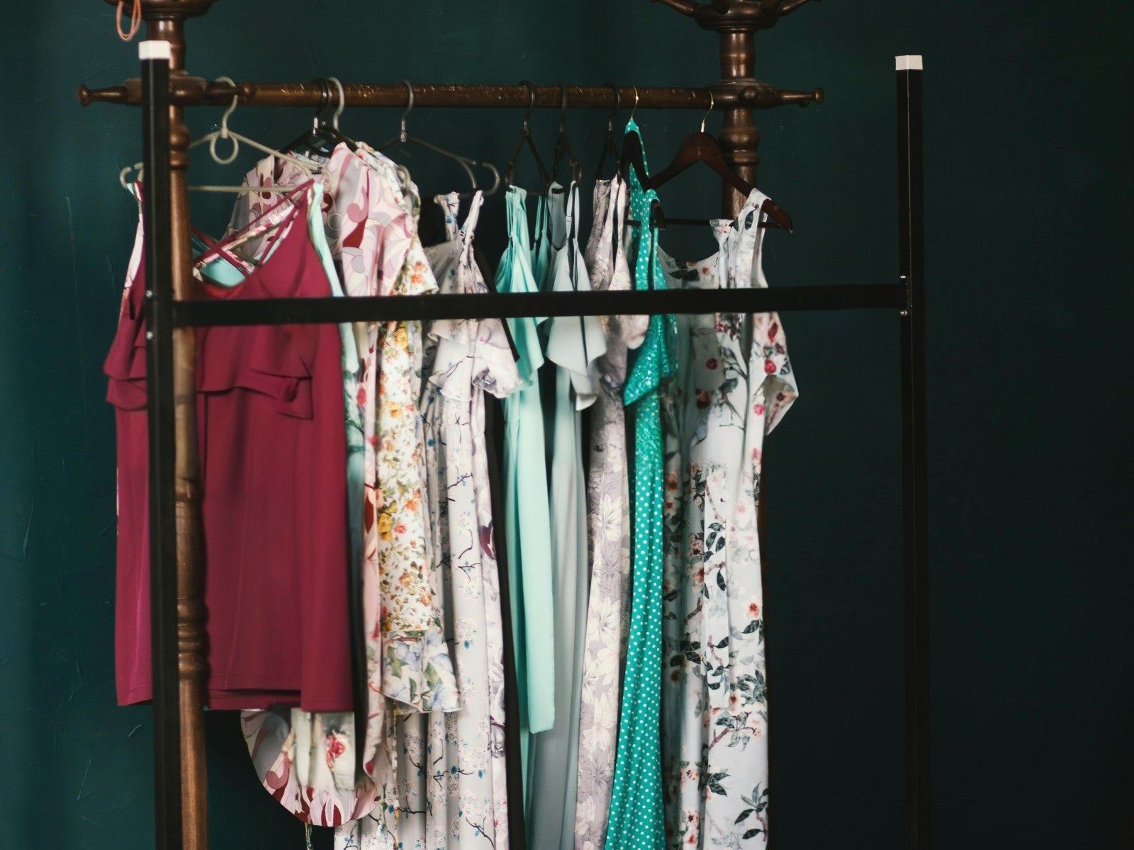 Perfect Your Fashion Photos With the Object Eraser | Learn BeFunky