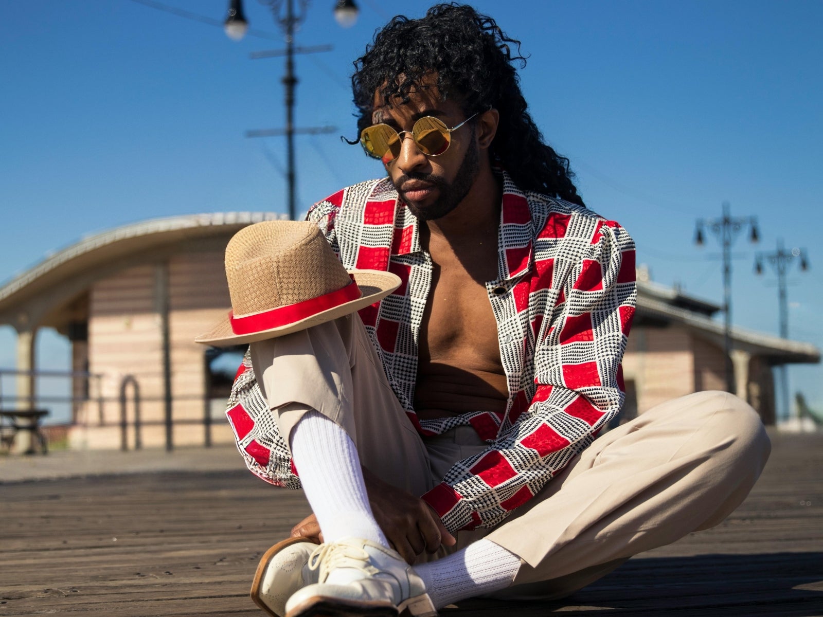 Perfect Your Fashion Photos With the Object Eraser | Learn BeFunky